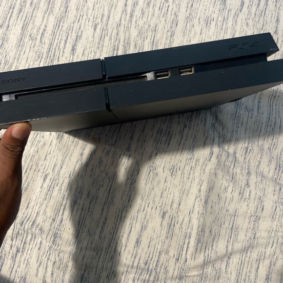 Sony | Video Games & Consoles | Broken Black Ps4 Comes With Games ...